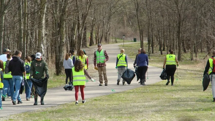 On the Greenway: The 2023 Greenway Ambassador Program | Wolf River Conservancy